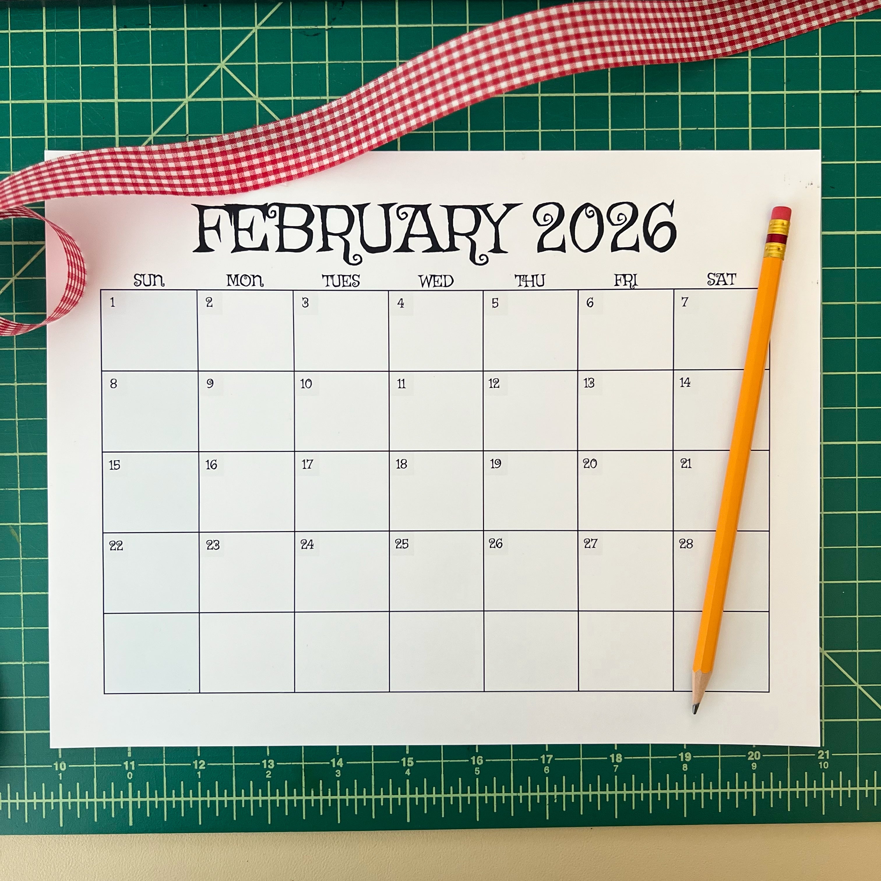 February 2026 Calendar (Printable PDF & PNG) – Kitschy Lemon